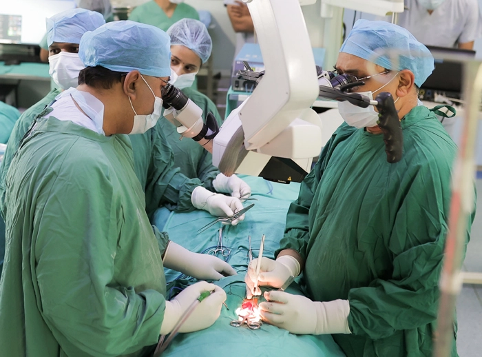 Attain Surgical Excellence with Robotic Microscopy - IBS Hospital